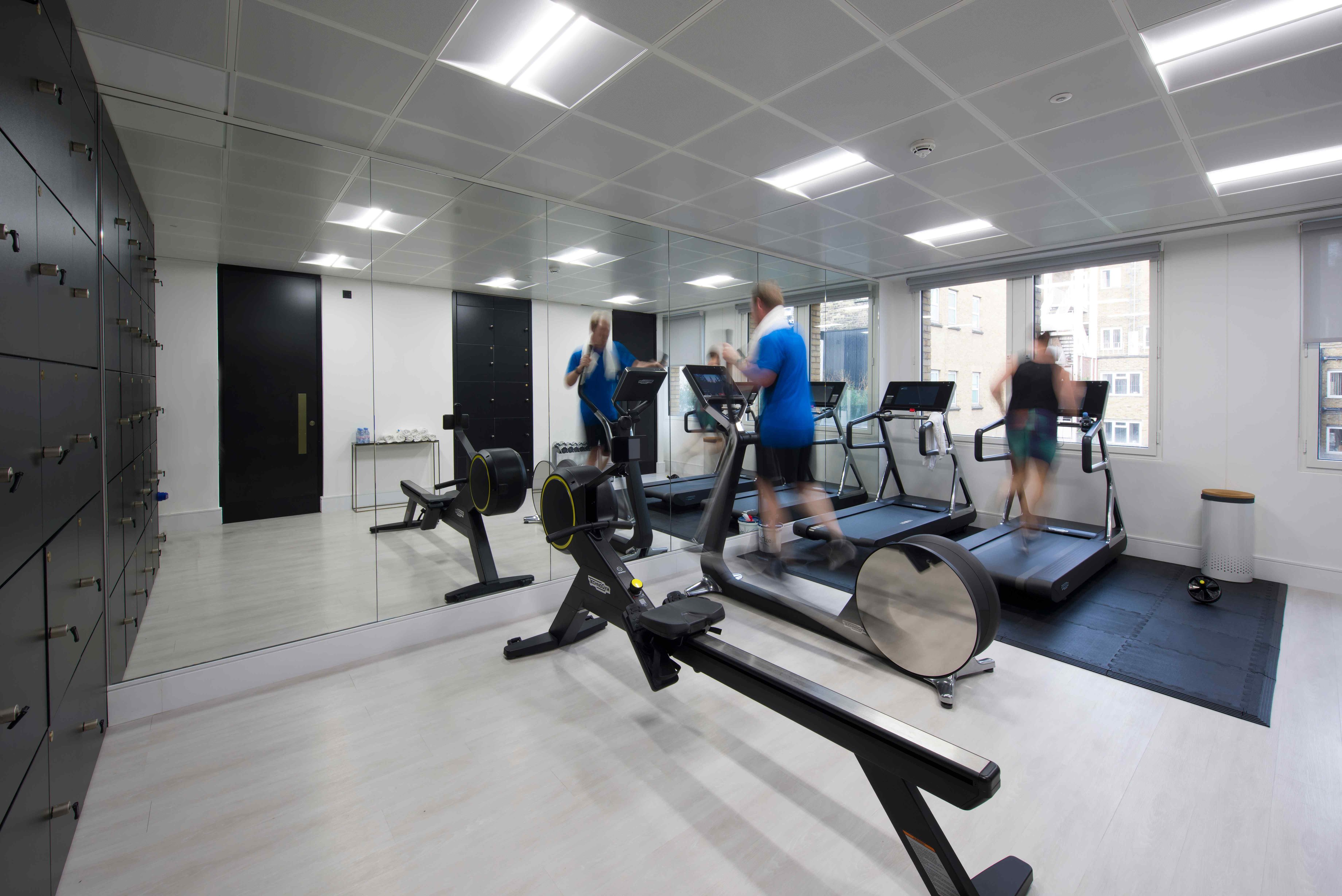 The Office Gym: Pros & Cons