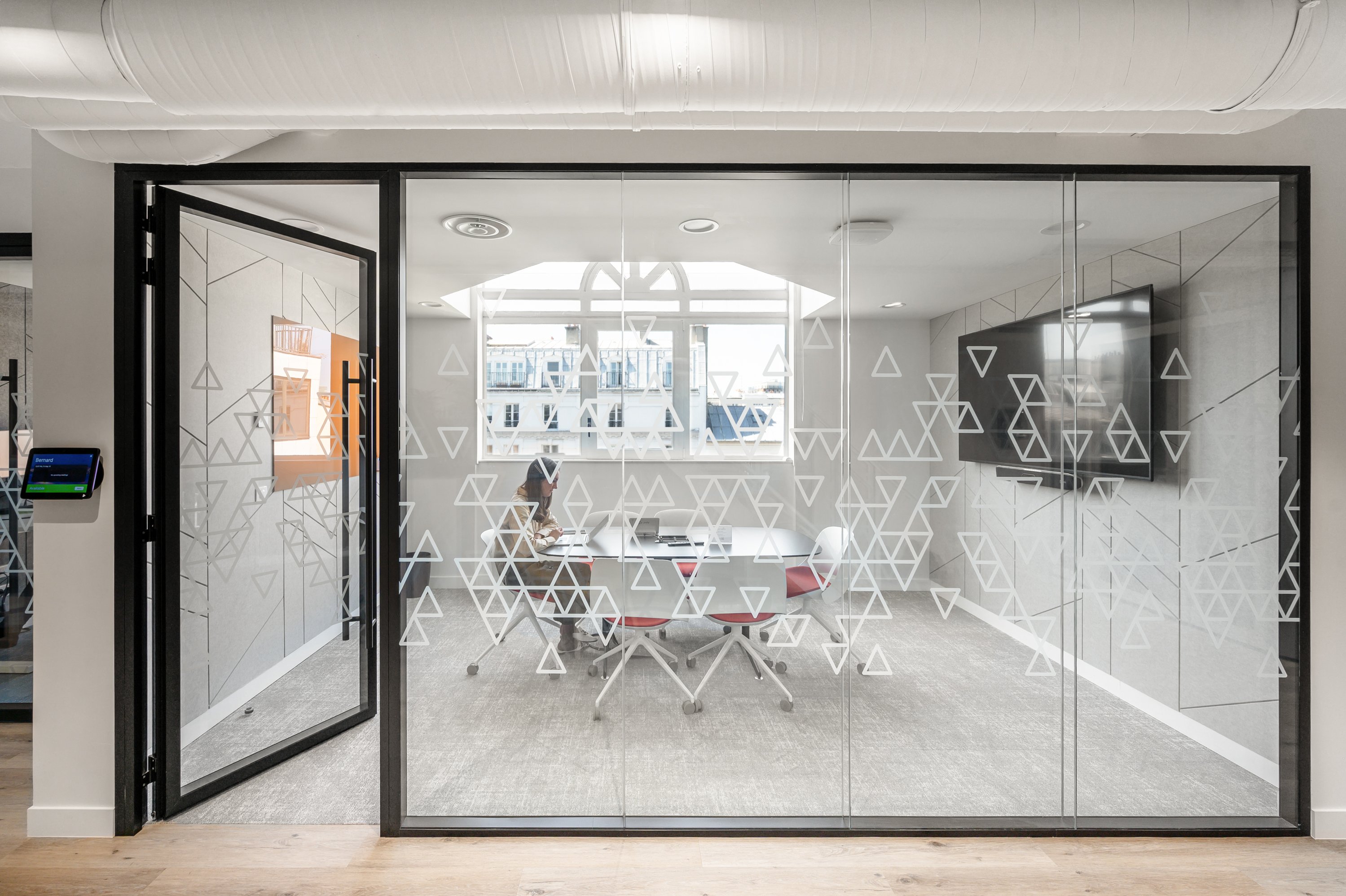 Projects: Veeva Paris